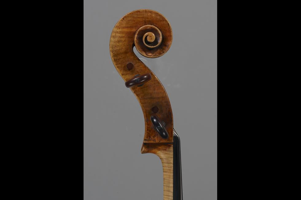 Photo gallery: Guy Johnston granted use of ‘Segelman’ Stradivari cello ...